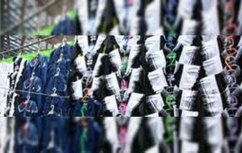 Энэ хичээлийн шинэ жилд сурагчид чанартай дүрэмт хувцсаар жигдэрнэ