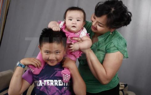 Ардын дууч Д.Бурмаагийн хөл хүнд үеийн болон гэр бүлийн нандин зургууд