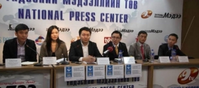 Мартын 8-нд эмэгтэйчүүд тайван жагсана