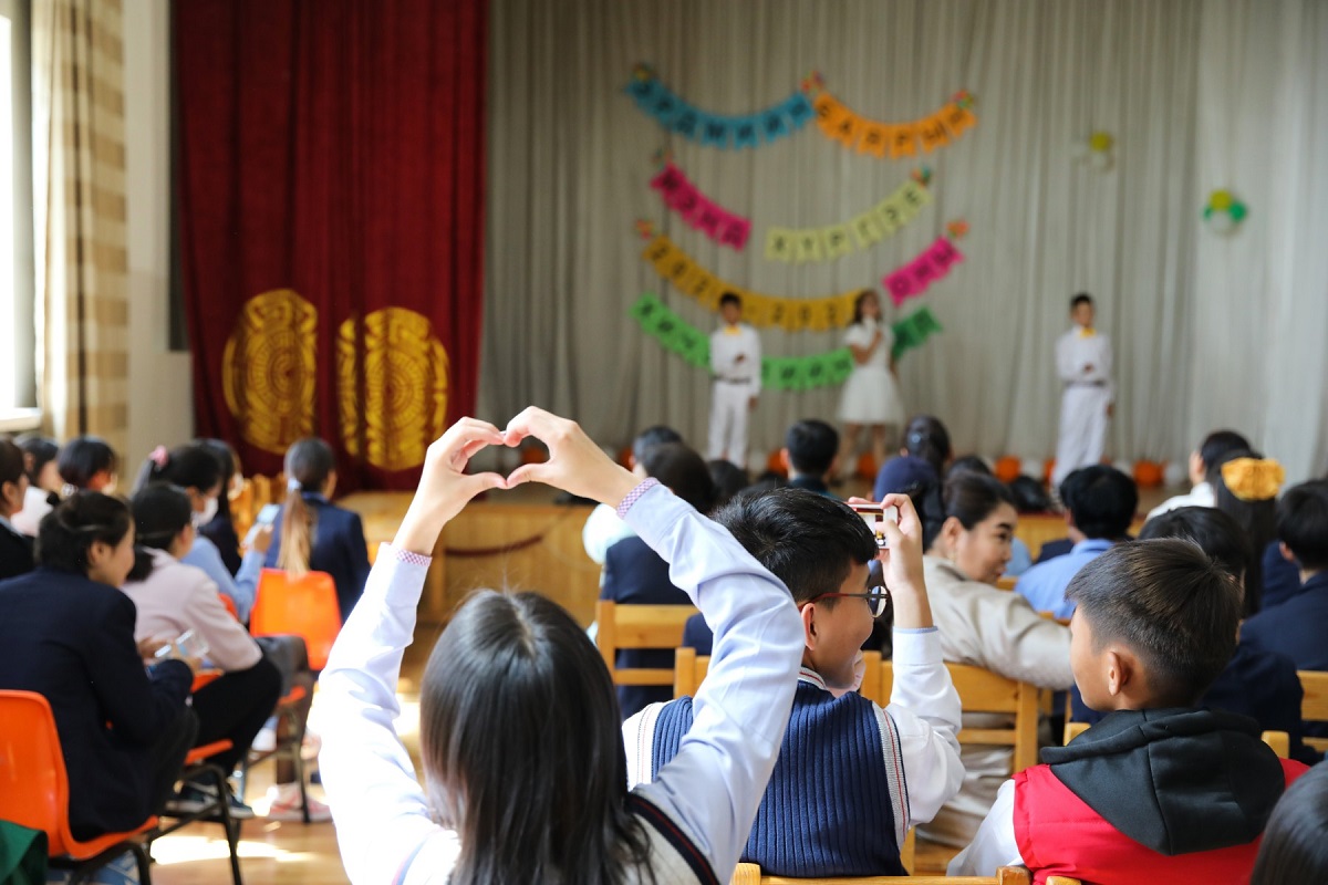 Тусгай хэрэгцээт хүүхдэд зориулсан уран бичлэгийн сургалт эхэллээ