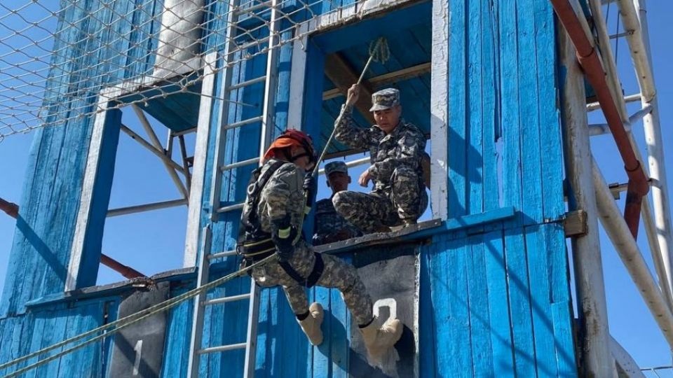 Цэргийн албыг биеэр дүйцүүлэн хааж байгаа алба хаагчдад сургалт явууллаа