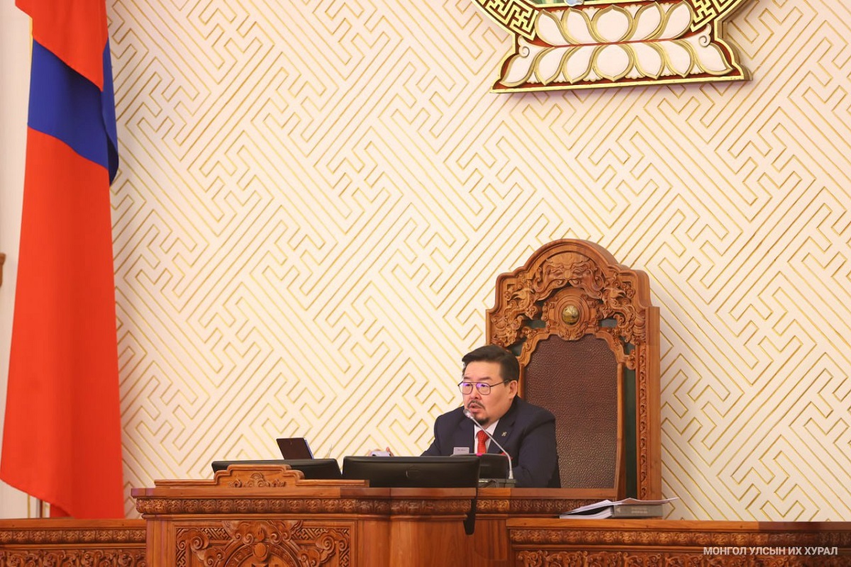 Г Занданшатар Хууль зүйн үндэсний хүрээлэн УИХ ын дэргэд ажиллана